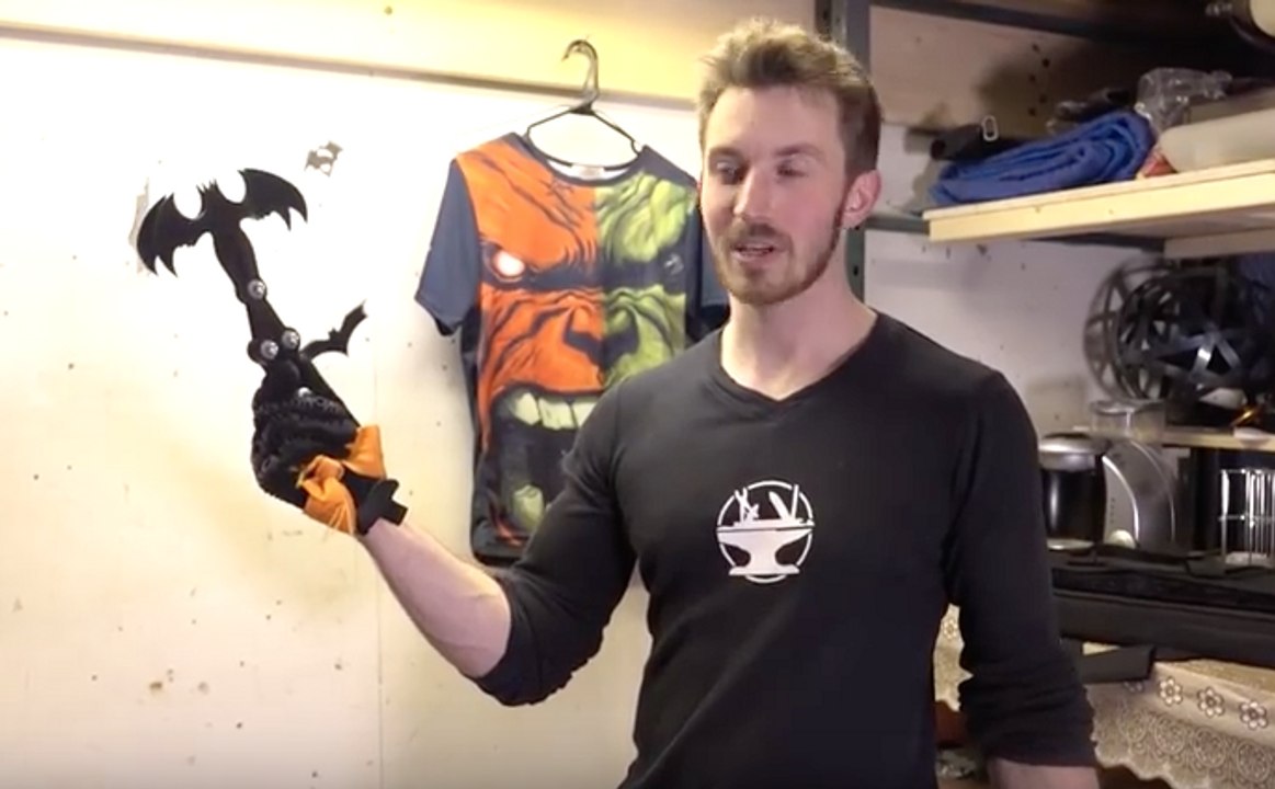 Un Youtubeur a construit un grappin de style Batman