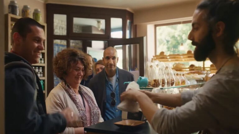 Pub AXA France « on est fier d’inventer l’assurance qui vous ressemble