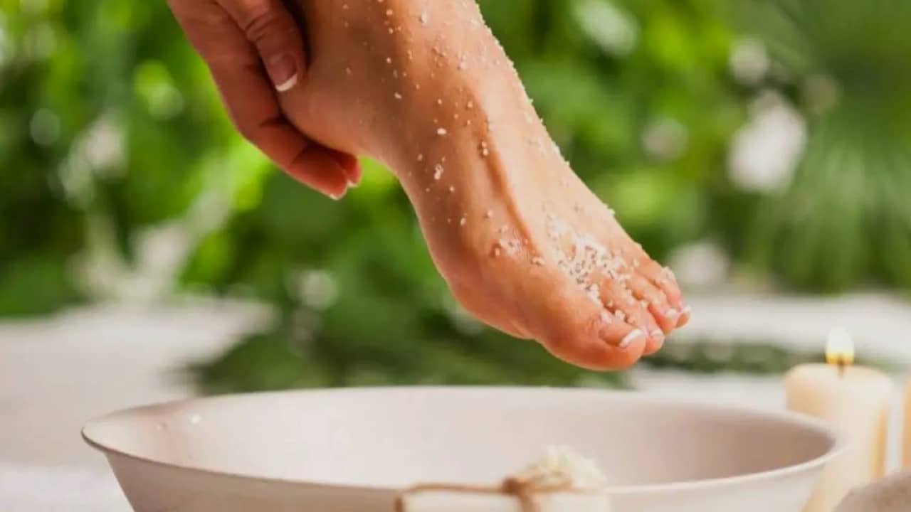 5 recettes de masques DIY pour des pieds doux et hydratés