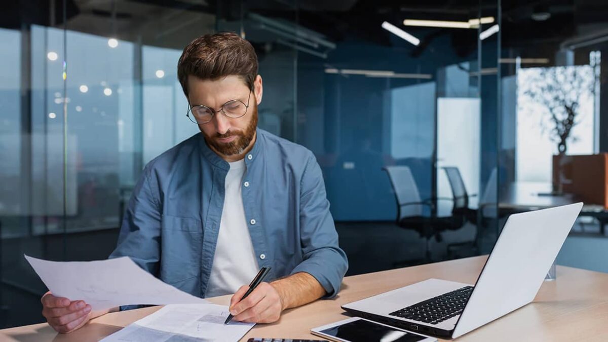 Expert-comptable spécialisé SSII : avantages pour une entreprise tech