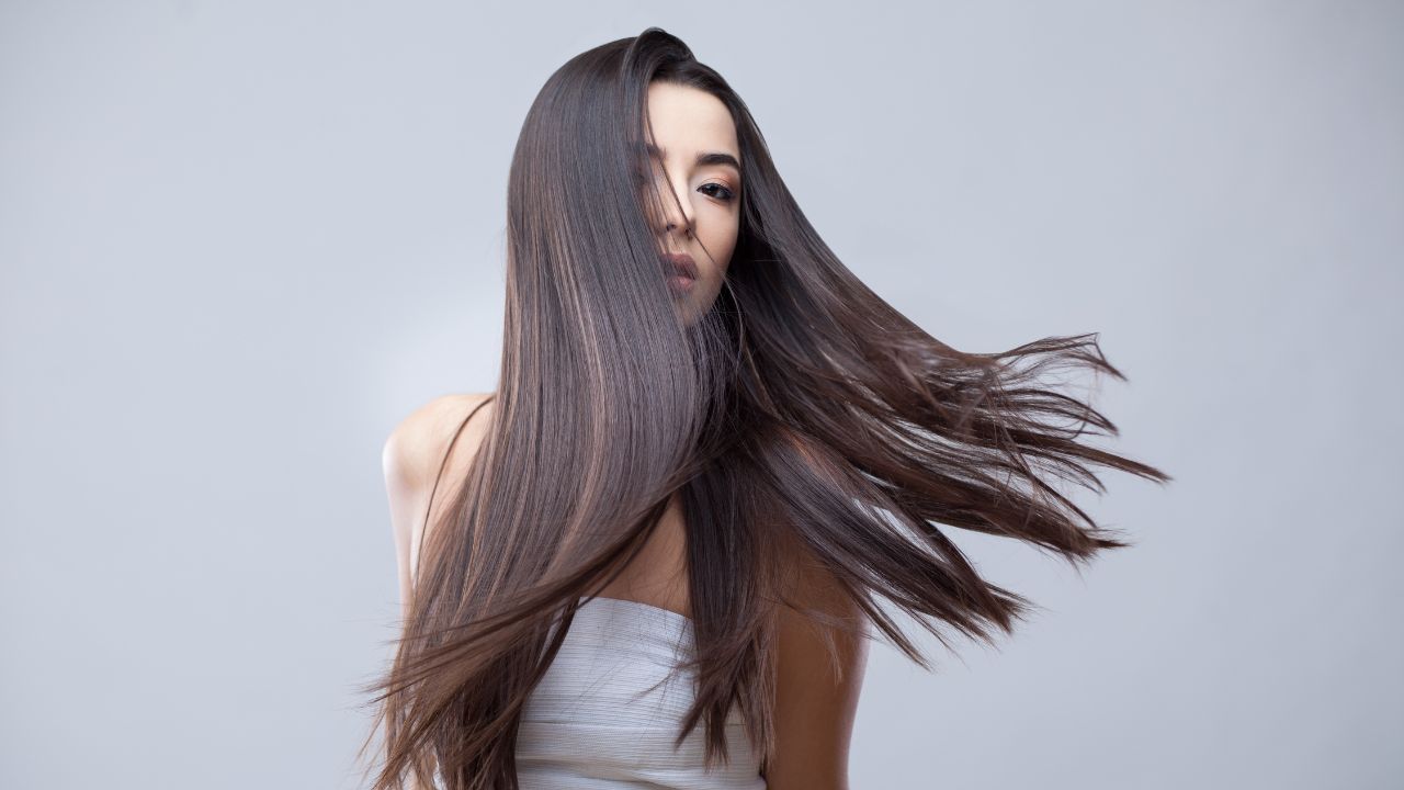 Cheveux très secs effet paille : comment les hydrater