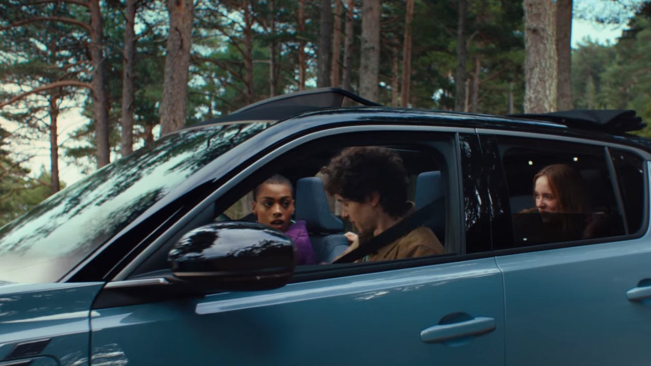 Musique de la pub Renault « Les voitures à vivre » 2025