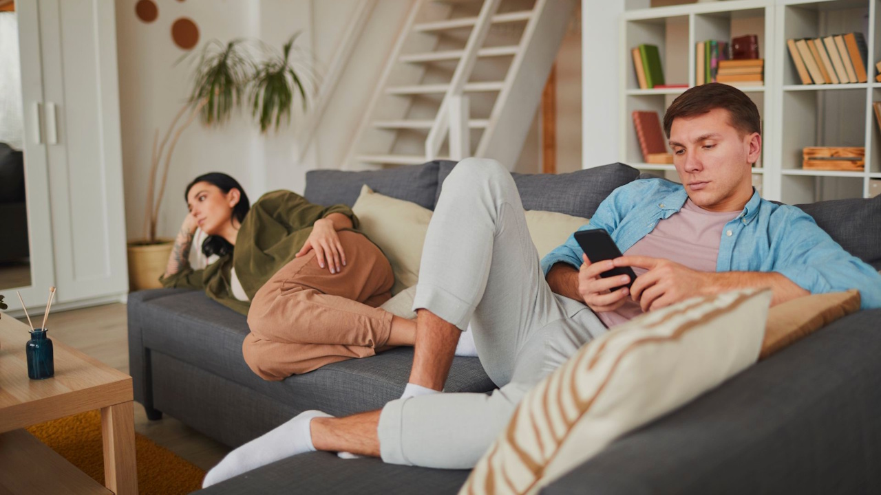 Le syndrome du "dead living-room" détruit les couples de longue durée