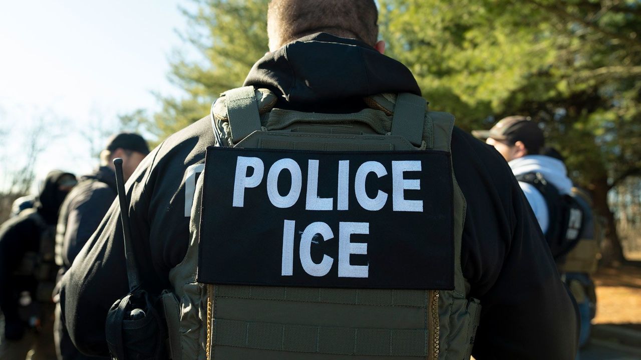 L'ICE, ce qu’on ne nous dit pas sur le service d’immigration