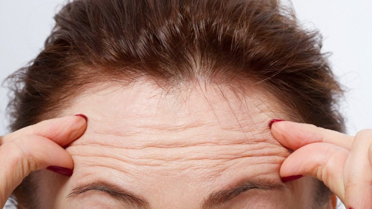La peau et les émotions : quand le stress se lit sur le visage