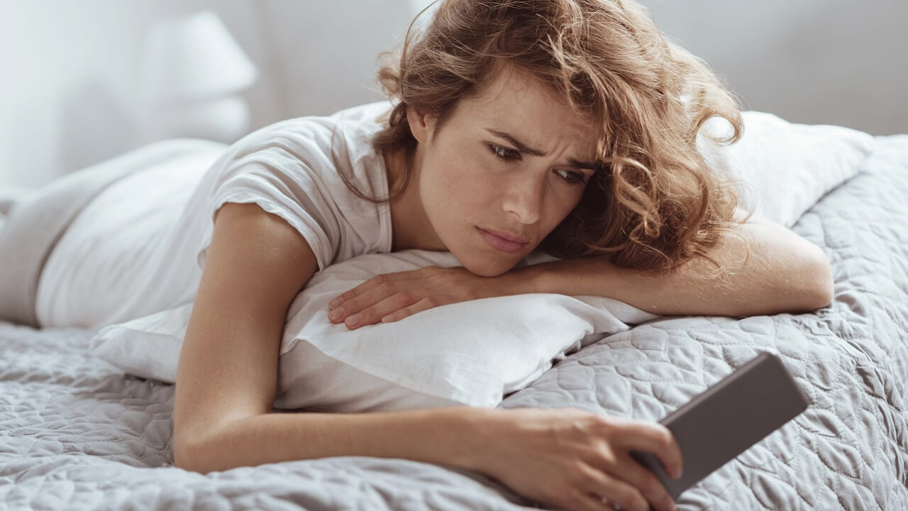 Pourquoi la personne ne vous écrit pourtant elle vous manque